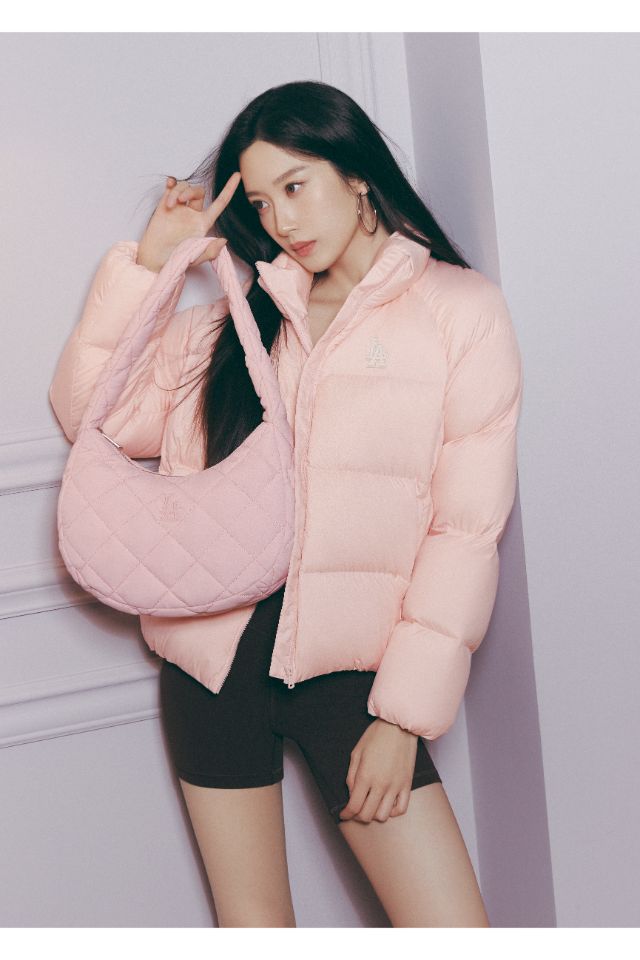 MLB 23FW COLLECTION with Mun Ka Young | MLB Korea HK